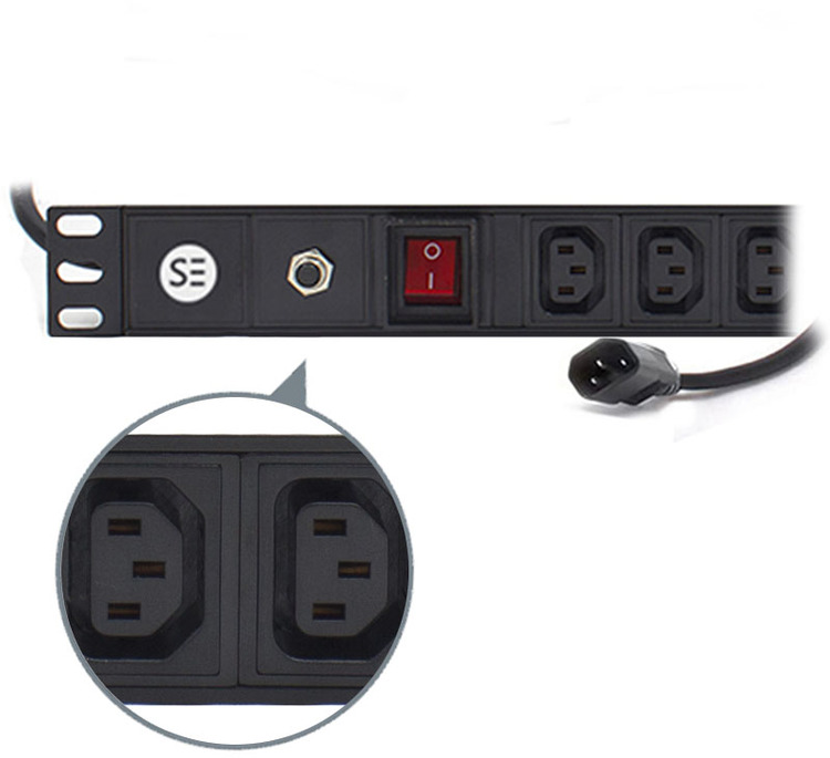 Serveredge Basic 8 Port IEC PDU (8) IEC C13 Output & (1) IEC C14 Input 10A 240 V | CA